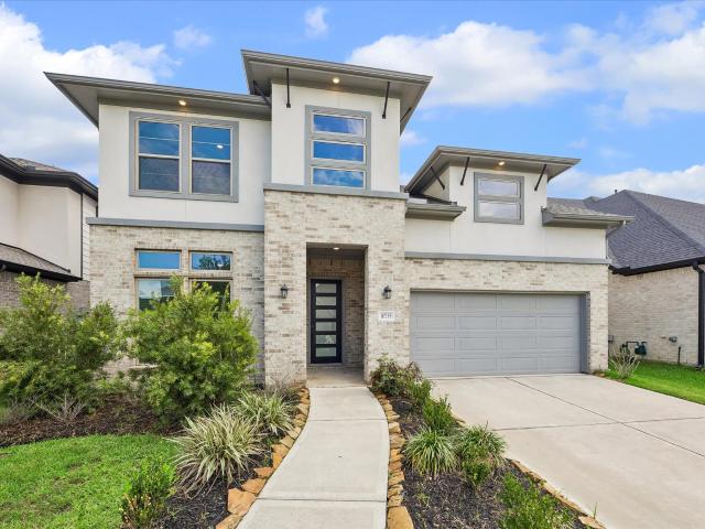 10735 Verdant Hill