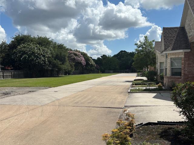 10735 Norchester Village