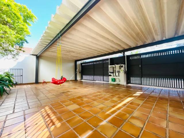 107385 Imóvel para aluguel possui 300 metros quadrados com 4 quartos São Paulo SP