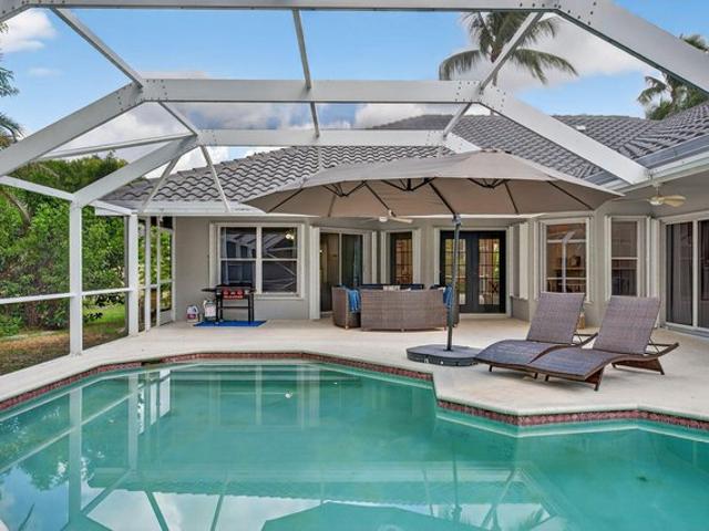 10738 Santa Rosa Dr, Boca Raton, FL 33498