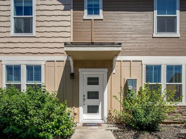 10739 W Brownstone Ln
