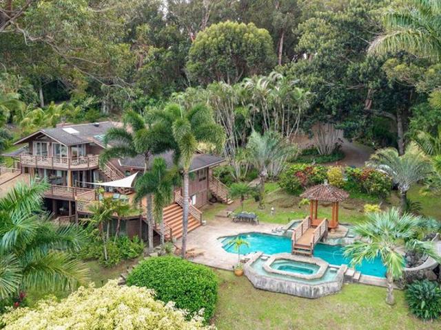 1073 Nanihoku Pl, Haiku, HI 96708