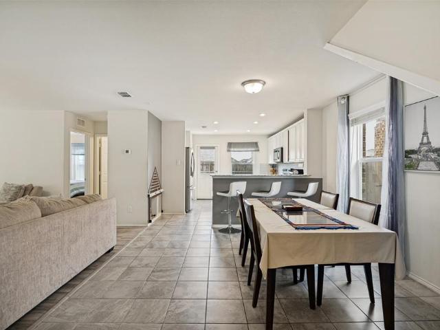 1073 Norias Drive