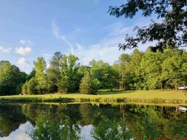 1073 Blount Rd, Jackson, GA 30233