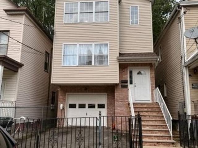 1073 Bond St, Elizabeth City, NJ 07201