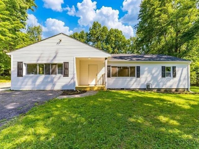 1073 Cedar Dr, Milford, OH 45150