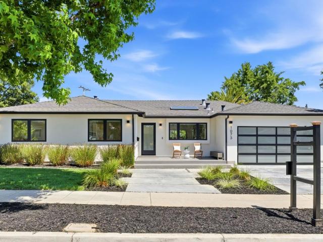 1073 Celilo Drive