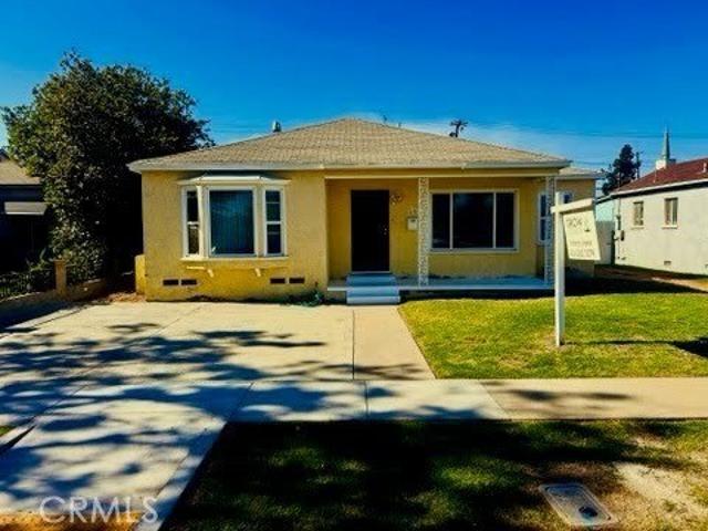1073 E Plymouth St, Long Beach, CA 90805