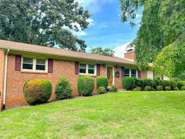 1073 Franklin Farm Rd, Lynchburg, VA 24502
