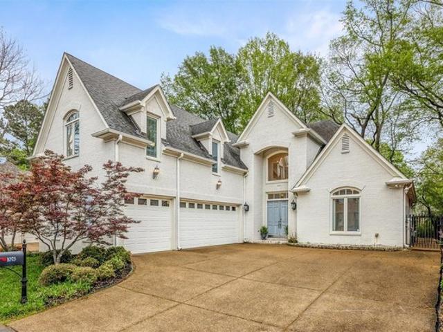 1073 Humphrey Oaks Cir, Memphis, TN 38120