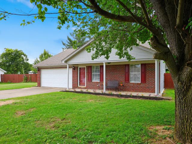 1073 Indian Trail