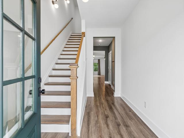 1073 Sweetleaf Dr