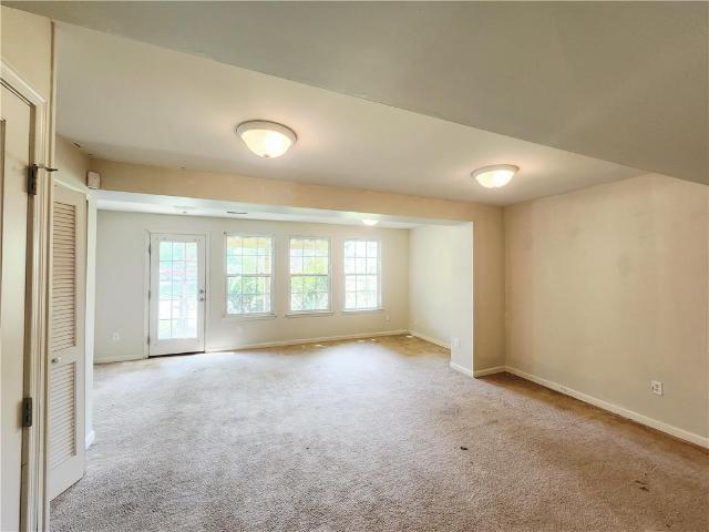 1073 Sparrow Way