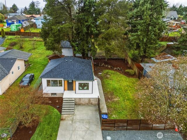 1073 th Ave SW, Seattle, WA 98146 | Compass