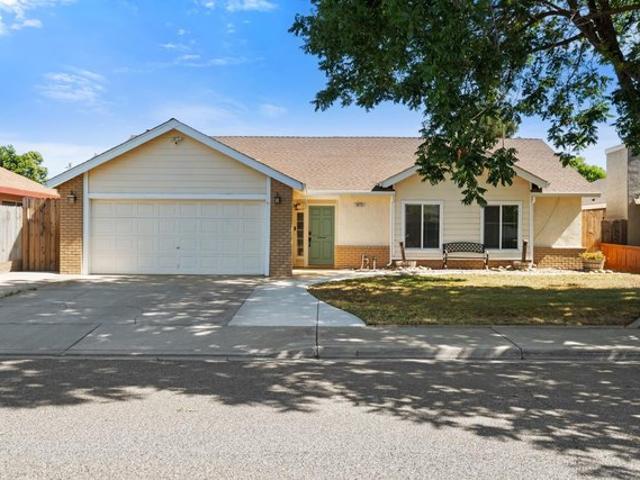 1073 Wickel St, Turlock, CA 95382