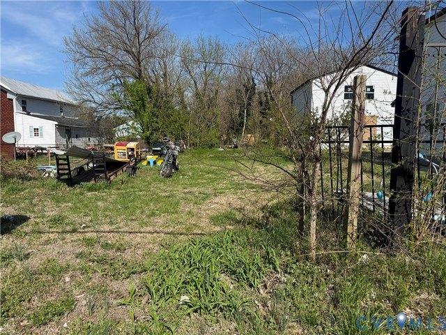 107 0 S West St, Petersburg, VA 23803