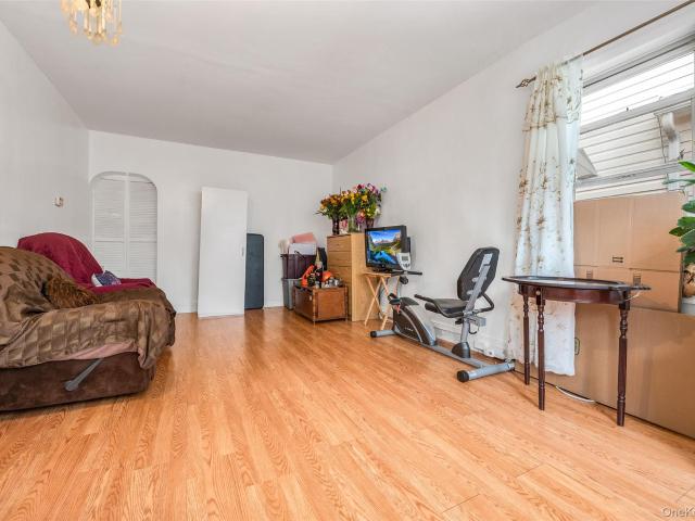 107 15 Lefferts Boulevard