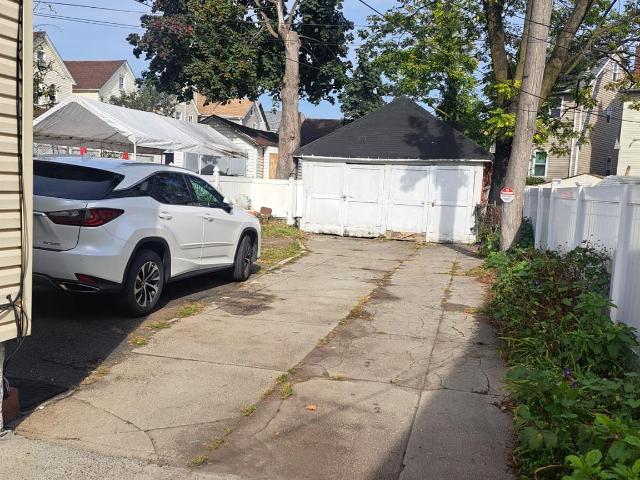 107 15 Van Wyck Expressway