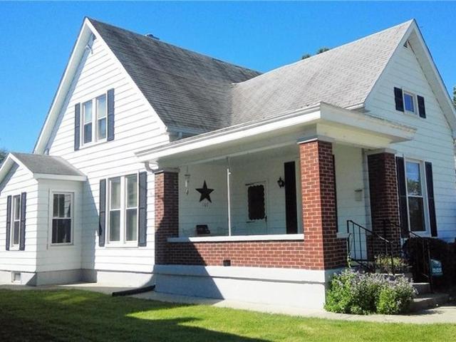 107 1st St, Shelbyville, IN 46176