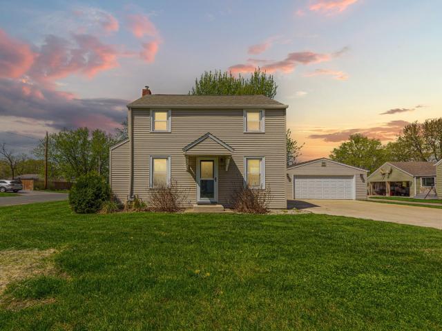 107 2nd Street SW