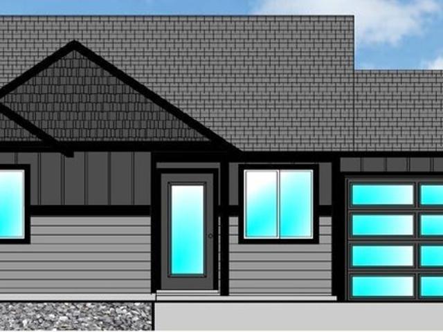 107 7th St SW, Long Beach, WA 98631