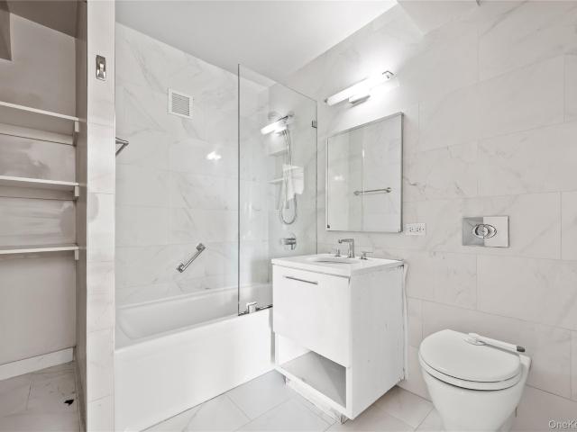 107 40 queens Boulevard 10a