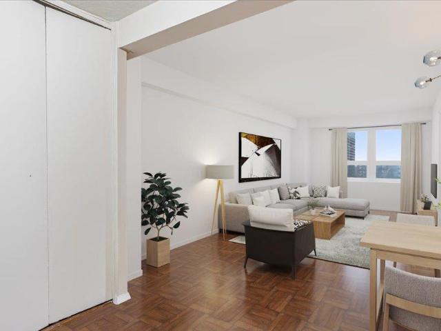 107 40 Queens Boulevard, Unit 7G | Compass