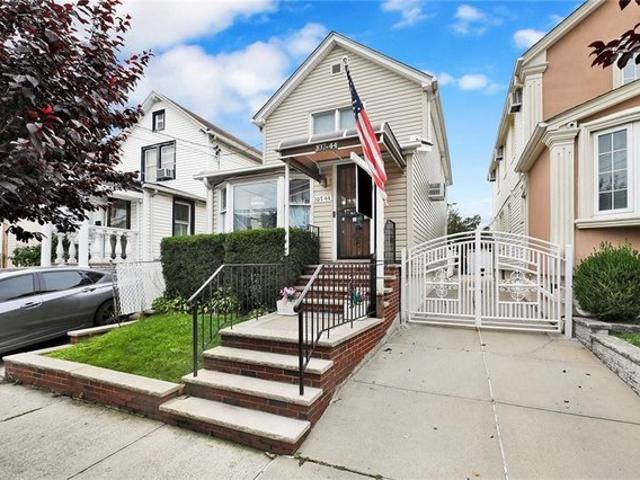 107 44 th St, Richmond Hill, NY 11419