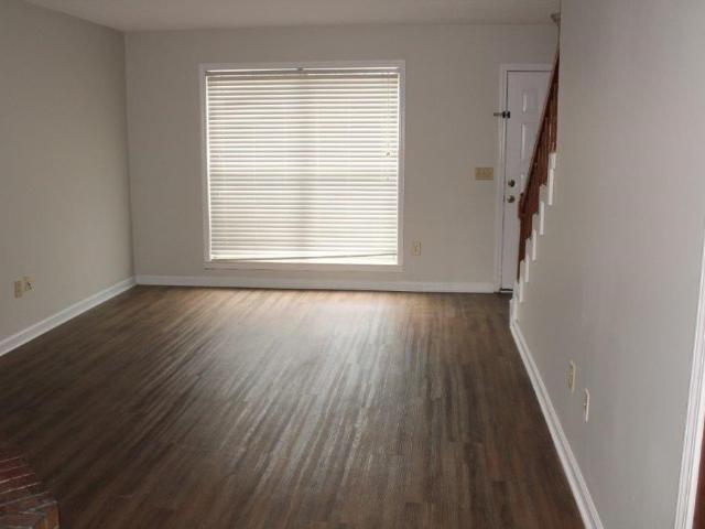 107 4 Woodleigh Rd