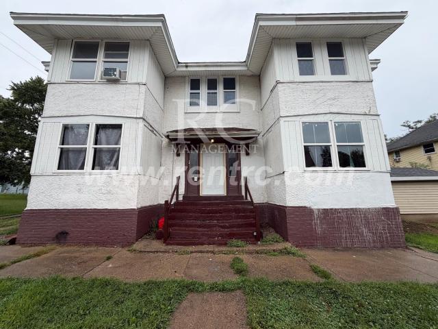 107 4 Davis, 2 beds, 1 full bath