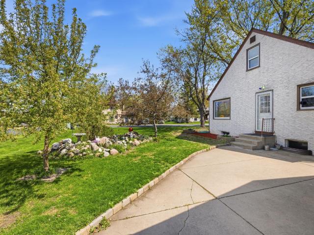 107 5th St S, Delano, MN 55328 | MLS #7061 | Compass