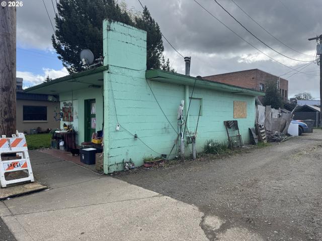 107 5TH ST