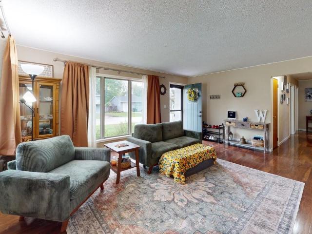 107 6th Avenue