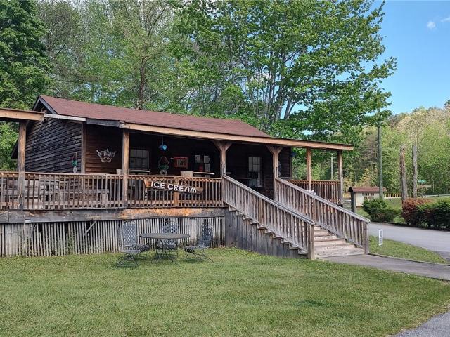 107 Country Creek Drive