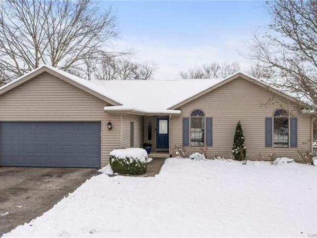 107 Country Manor Blvd, Madison, IN 47250