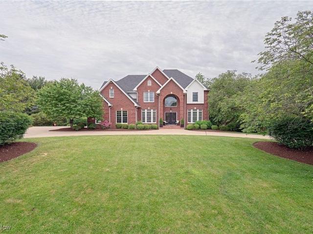 107 Country Meadow Dr, Marietta, OH