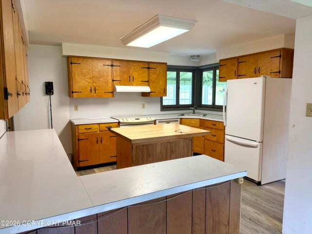 107 Cohasset Road