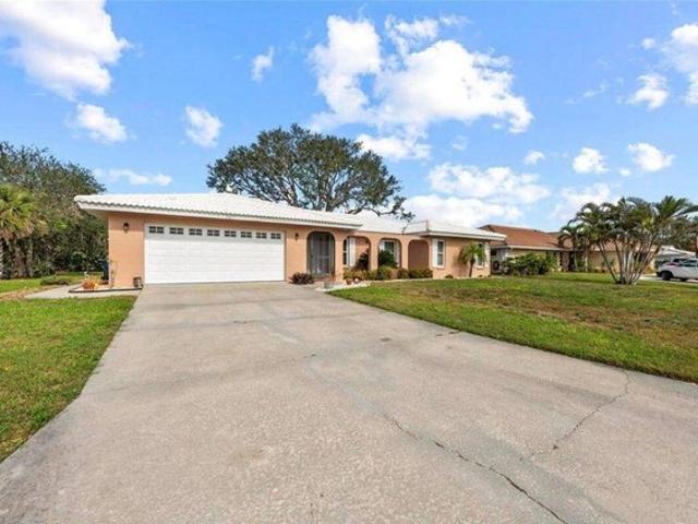 107 Corot Dr, Nokomis, FL 34275