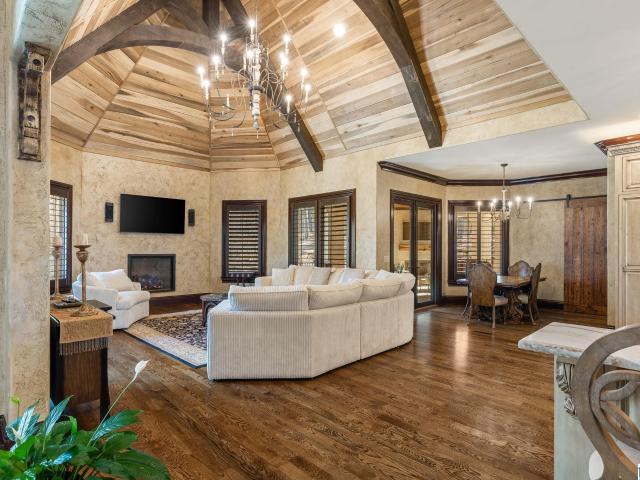 107 Cahaba Oaks Lane