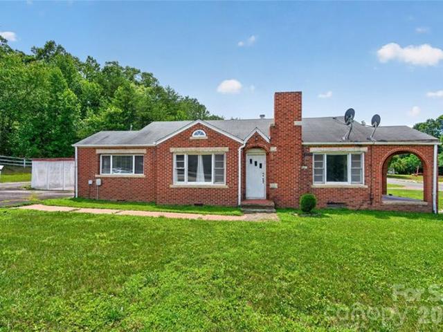 107 Carderwoody Rd, Statesville, NC 28625