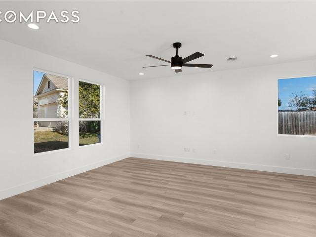 107 Carmen Cove, Burnet, TX