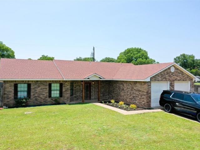 107 Carroll St, Teague, TX 75860
