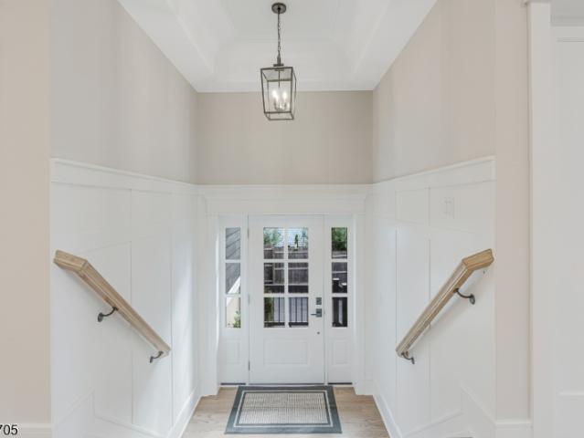 107 Chestnut Ave