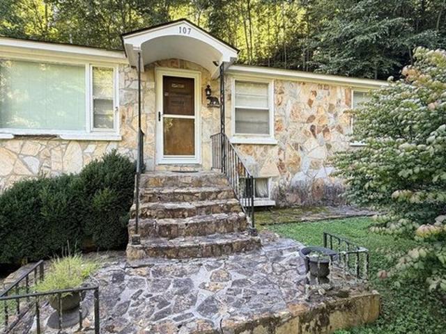 107 Cherokee, Andrews, NC 28901