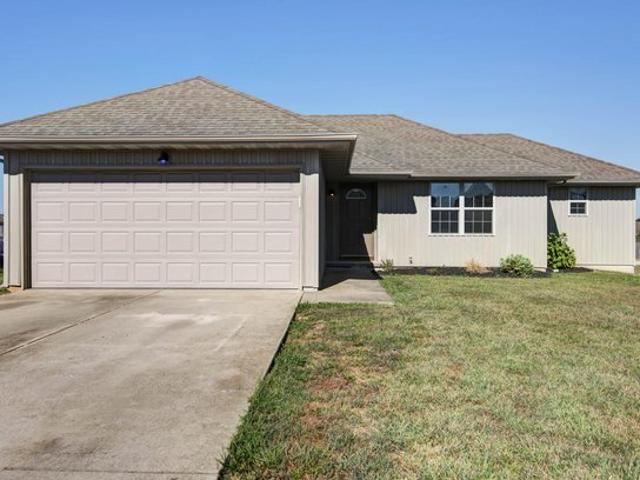 107 Cherry Ave, Clever, MO 65631