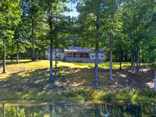 107 Chickory Ln