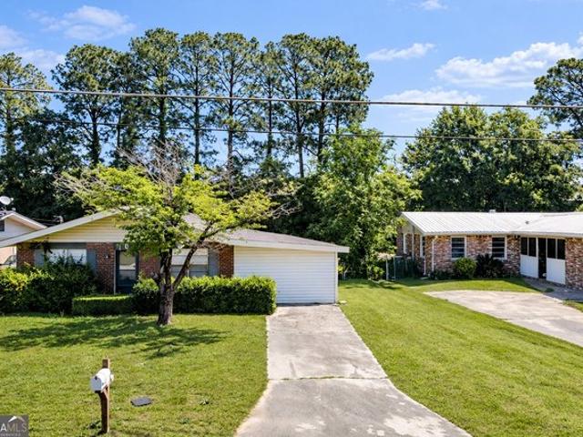107 Chris Dr, Warner Robins, GA 31093