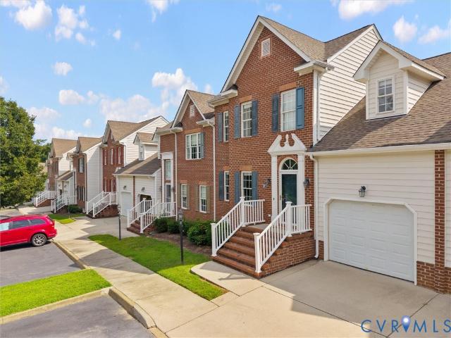 107 Creekridge Place