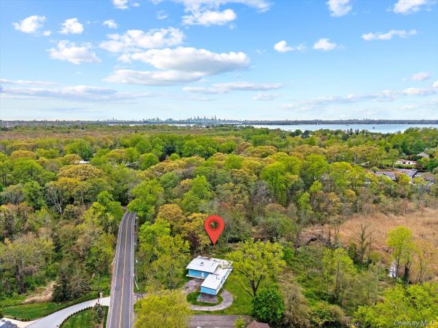 107 A Wildwood Rd, Great Neck, NY 11024 | MLS #987911