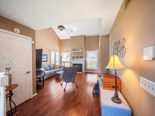 107 Agee Ct